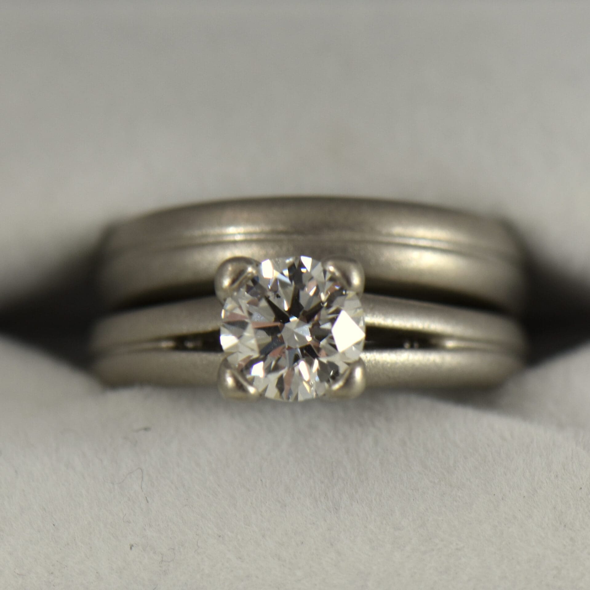 Modern Platinum & Diamond Wedding Set- GIA Certified | Exquisite ...